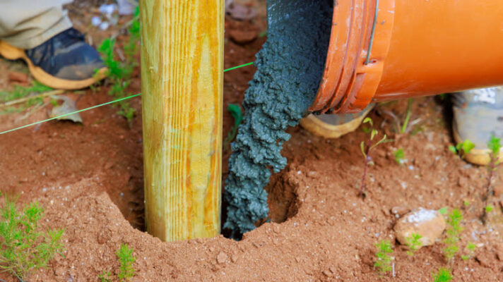 Béton ou mortier pour sceller des poteaux : que choisir ? – Tout sur le ...